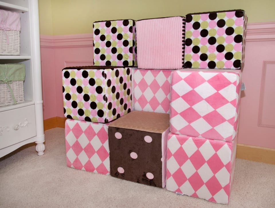 Giveaway: Adorable Gibout Blocks - Modern Day Moms