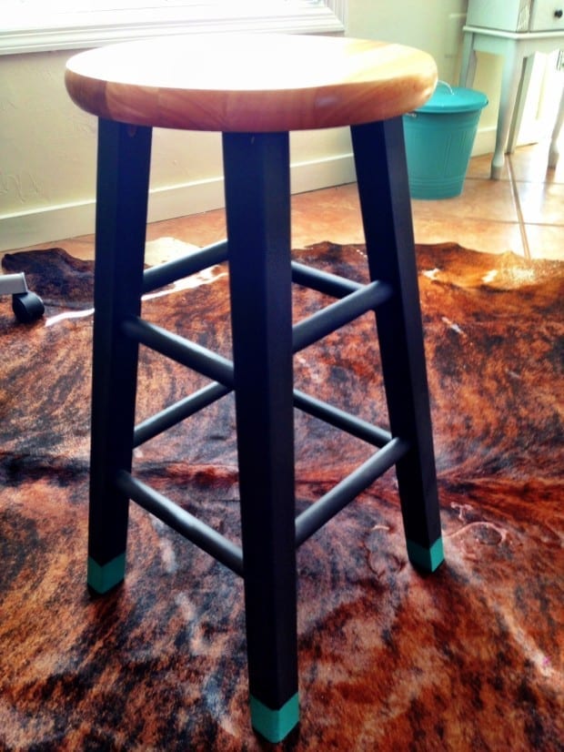 DIY Graphite Chalk Painted Stool - Modern Day Moms