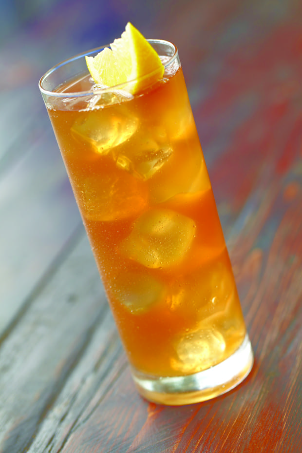 Cocktail Corner: 1-2-3 Iced Tea - Modern Day Moms
