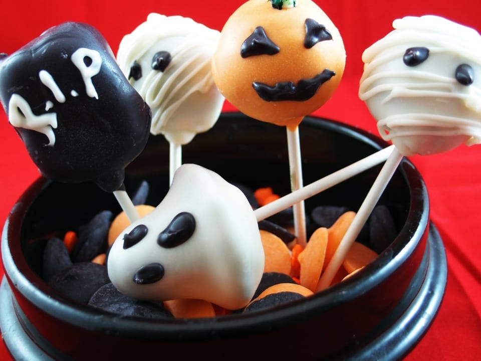 Spooky Cake Pops made with Pumpkin Spiced Bread - Modern Day Moms