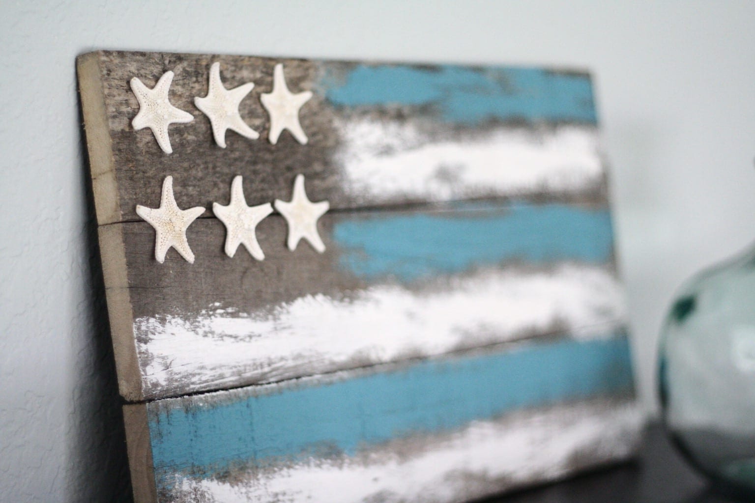 DIY: Beachy Wooden Flag - Modern Day Moms